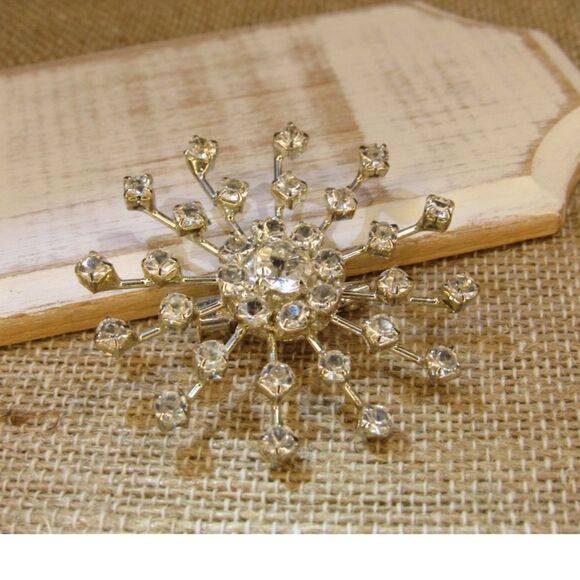 Vintage | Jewelry | Retro Formal Glamour Rhinestone Starburst Brooch ...